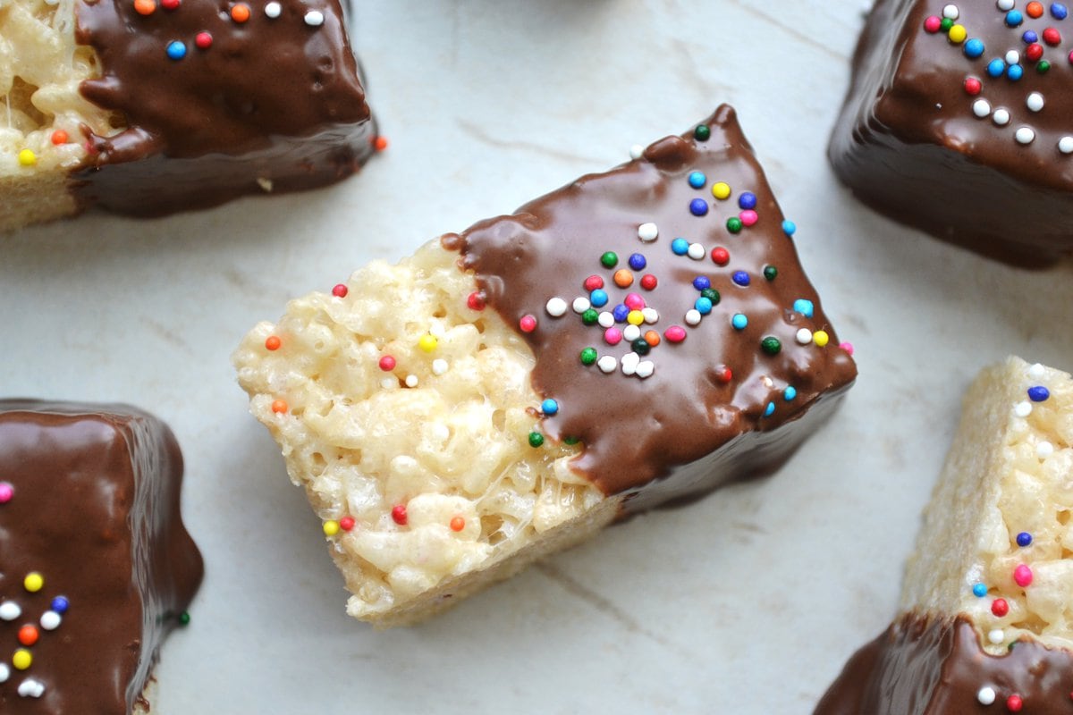 Chocolate Covered Rice Krispie Treats With Sprinkles Chocolate Covered Rice Krispie Treats With Sprinkles
