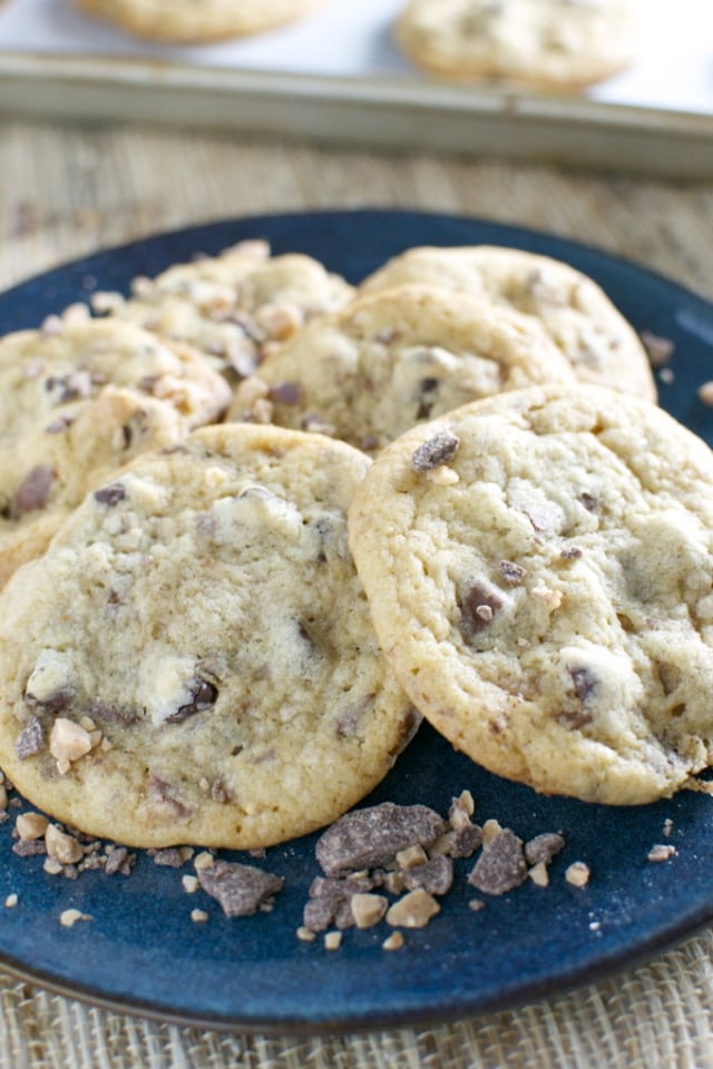 Melt-In-Your-Mouth 3 Ingredient Peanut Butter Cookies - Stuck On Sweet